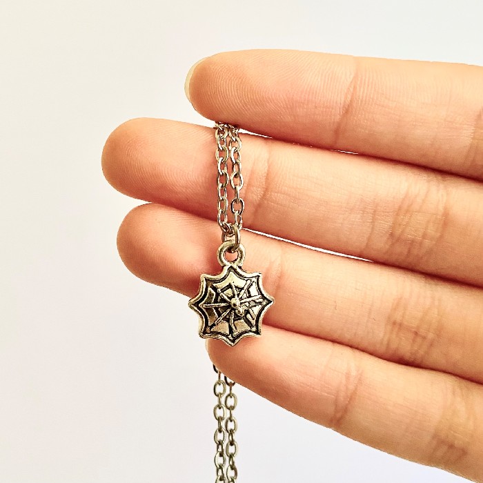 tom necklace :: marip0sitaa